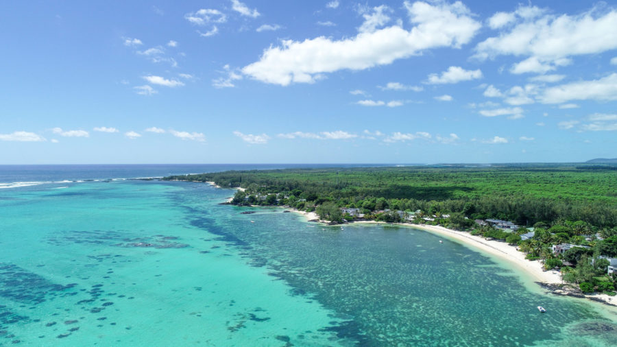 ROCHES NOIRES : a wild and authentic part of Mauritius - Smartvillas